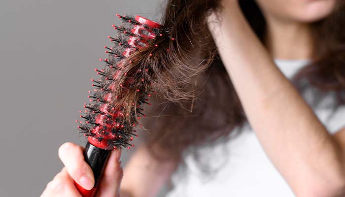 Rambut Rontok Parah: Penyebab dan Solusi - DHI Indonesia